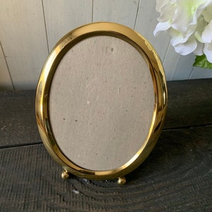 Oval Brass Picture Frame 5 X 7 Footed With Black Velvet Back, Table Top ...