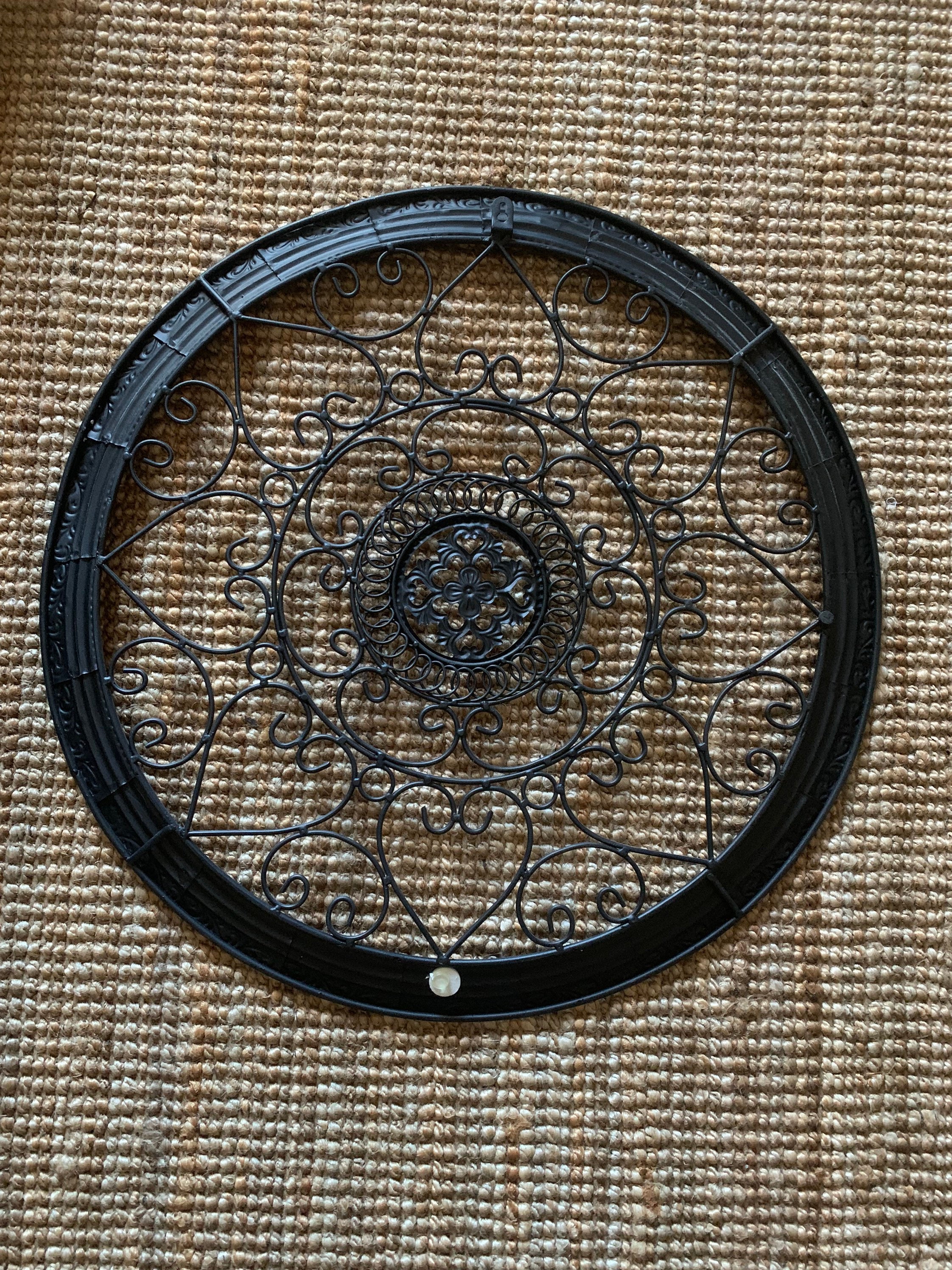 Large Round Metal Wall Decor Vintage - Etsy