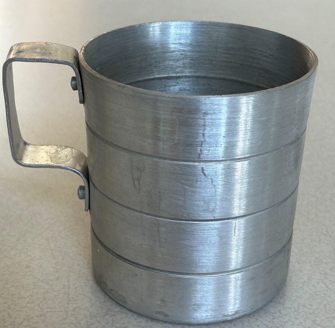 Metal Quart Measuring Cup Vintage Kitchen Utensil - Etsy