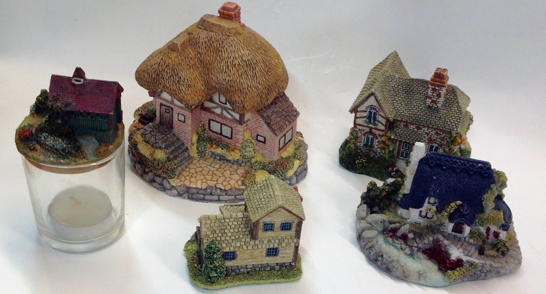 Classic Cottage Village Building Figurine Set of 5 Vintage Hand Painted ...