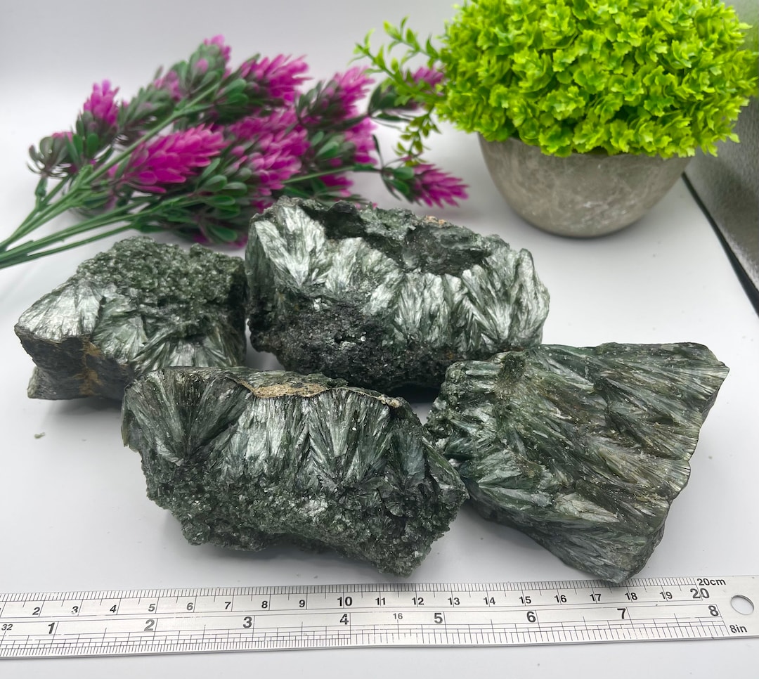 Natural Seraphinite Rough Stone Green AAA Quality Raw Seraphinite Stone ...