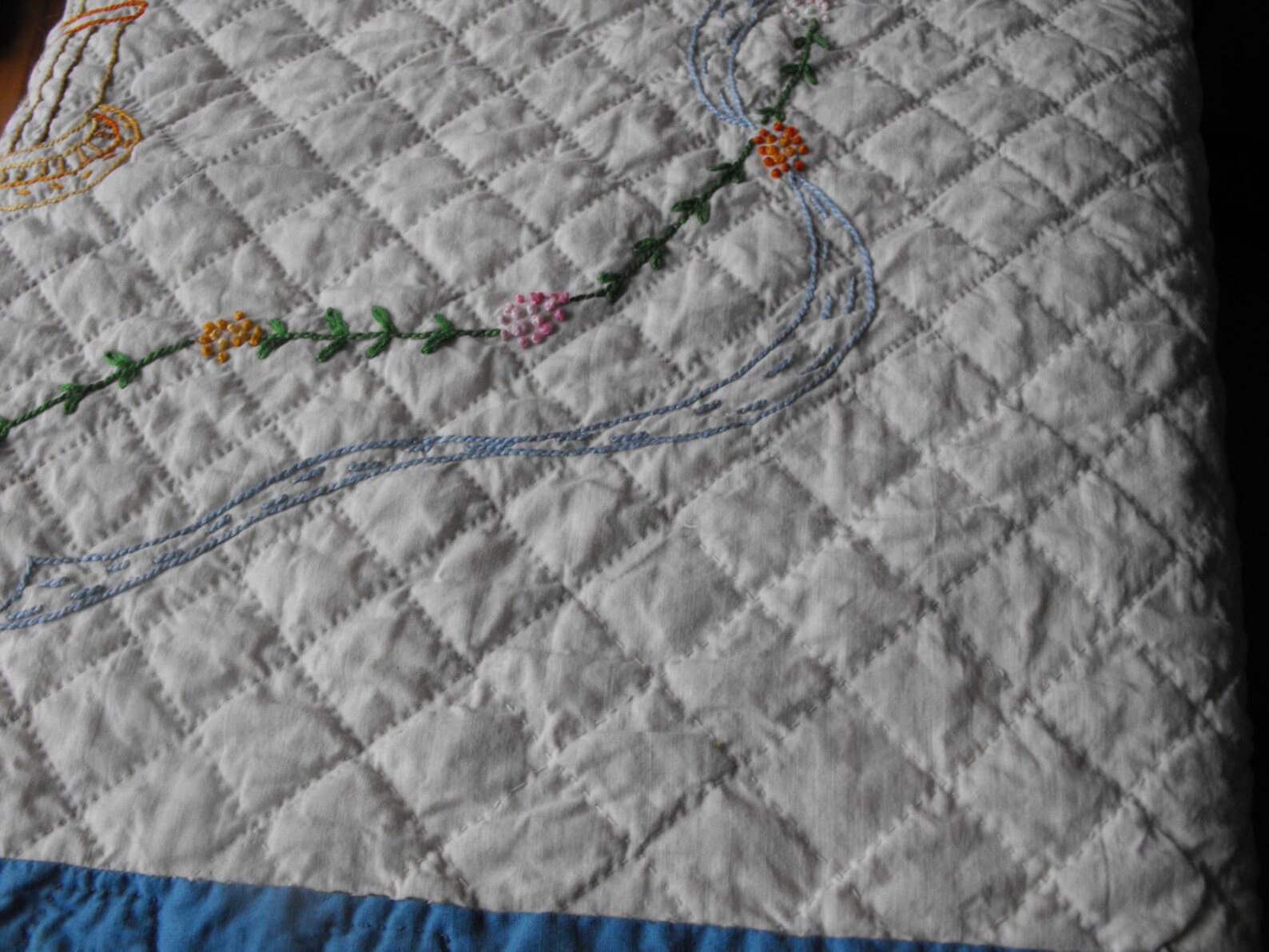Embroidered Quilt, Handmade Quilt, Handquilted Quilt, Bed Quilt ...