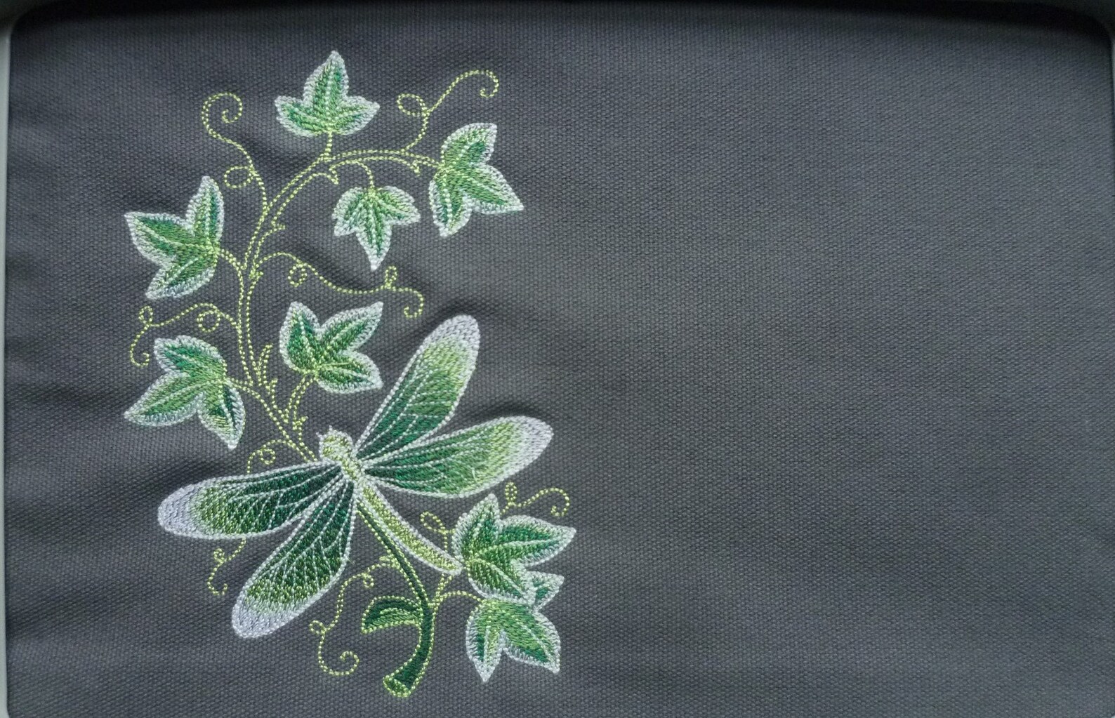Dragonfly Bag Dragonfly Purse Embroidered Dragonfly and Ivy | Etsy