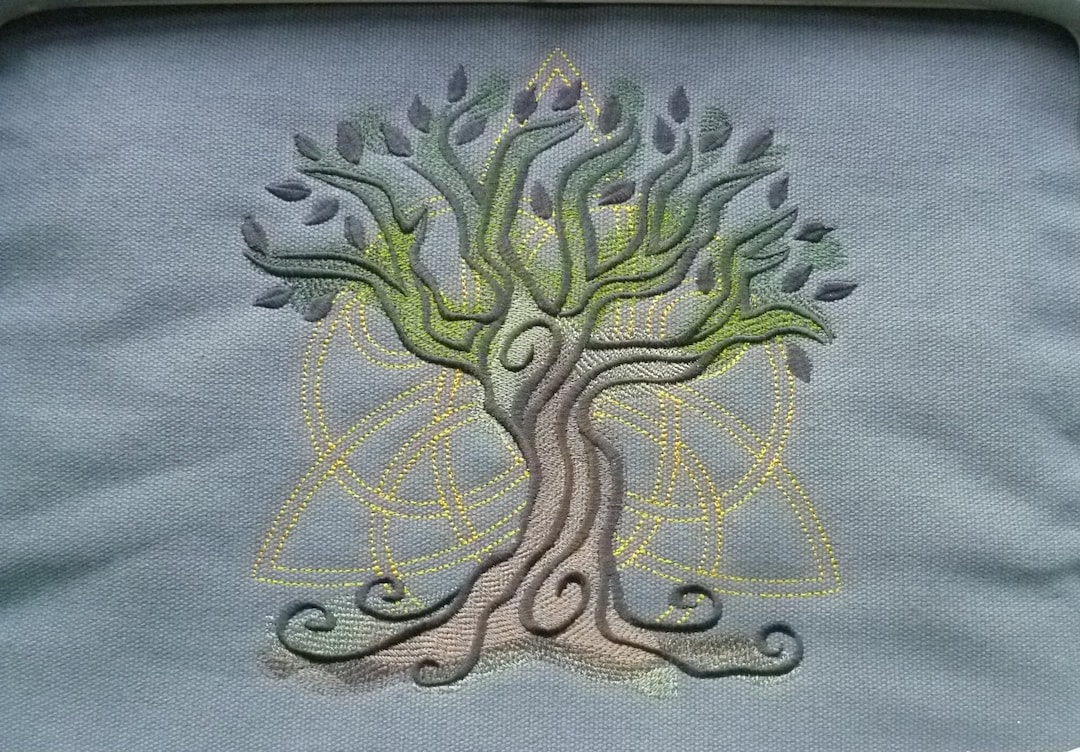 Celtic Tree Hoodie, PREMIUM Hoodie, Tree of Life Hoodie, Yggdrasil ...