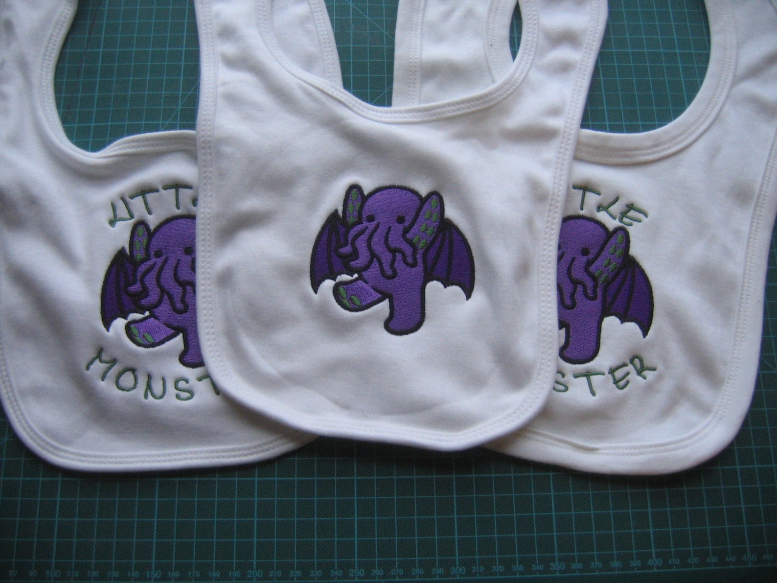 Cute Cthulhu Babies Bib Kawaii Cthulhu Chibi Bib Chibi | Etsy UK