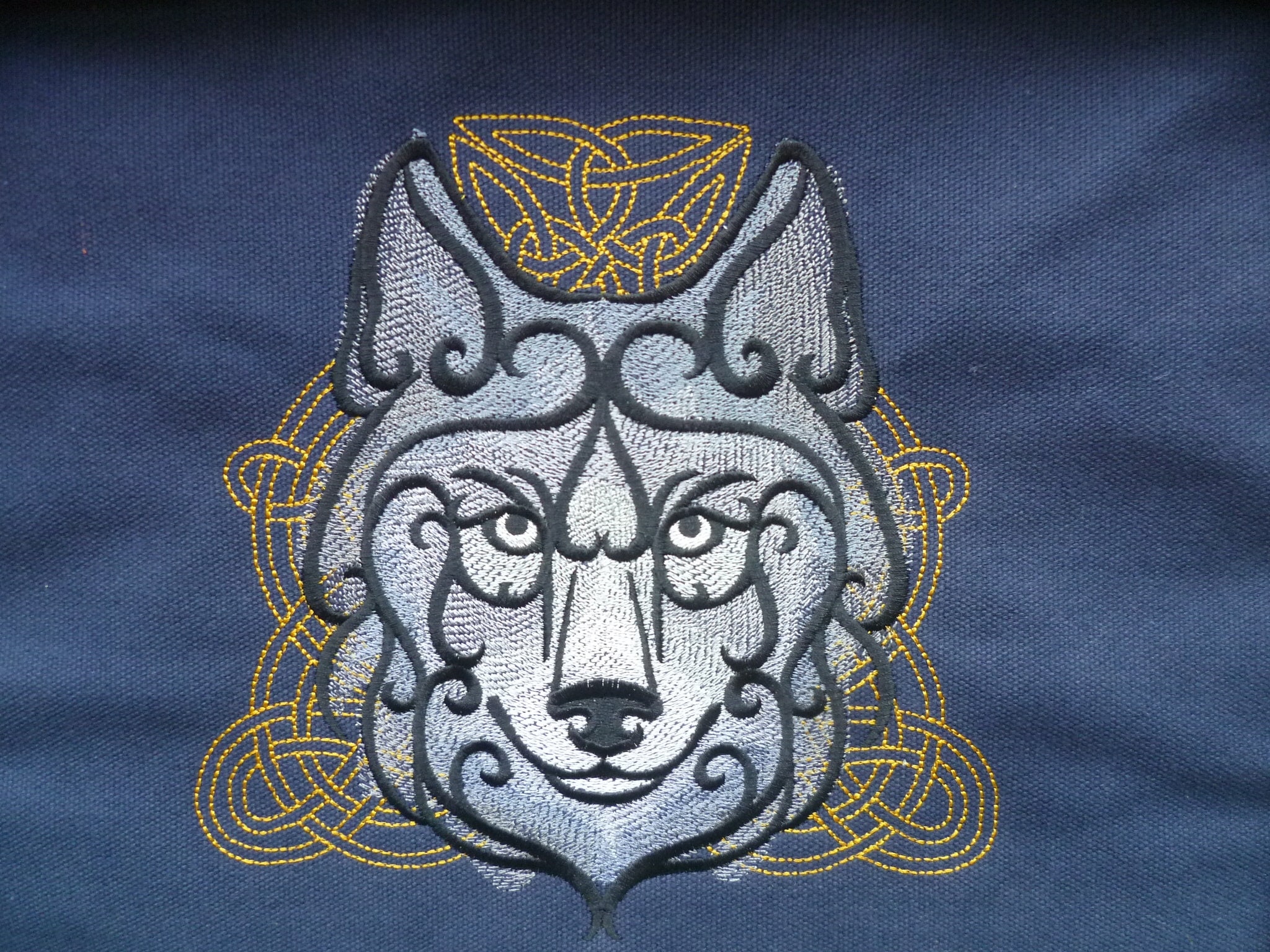 Wolf Bag Wolf Knotwork Bag Wolf Messenger Bag Wolf - Etsy UK