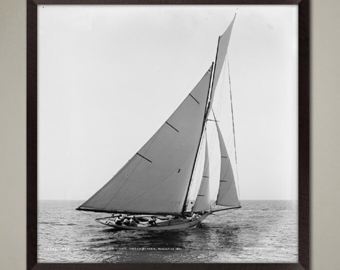 Vintage Sailboat Art Print classic Sloop Yacht in the late | Etsy