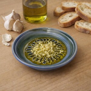 Handmade Ceramic Grater Dish for Garlic, Ginger & More – Blue - Etsy