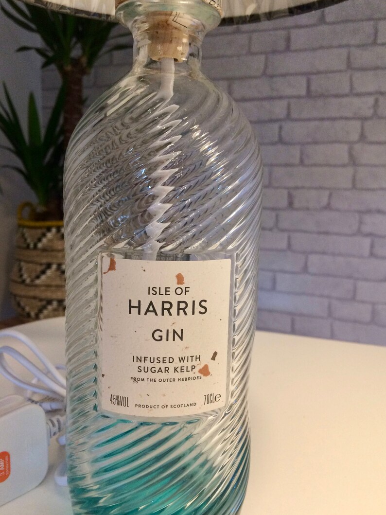 Soooo Cool Isle of Harris Gin Bottle Table Lamp With Vintage Cloth ...