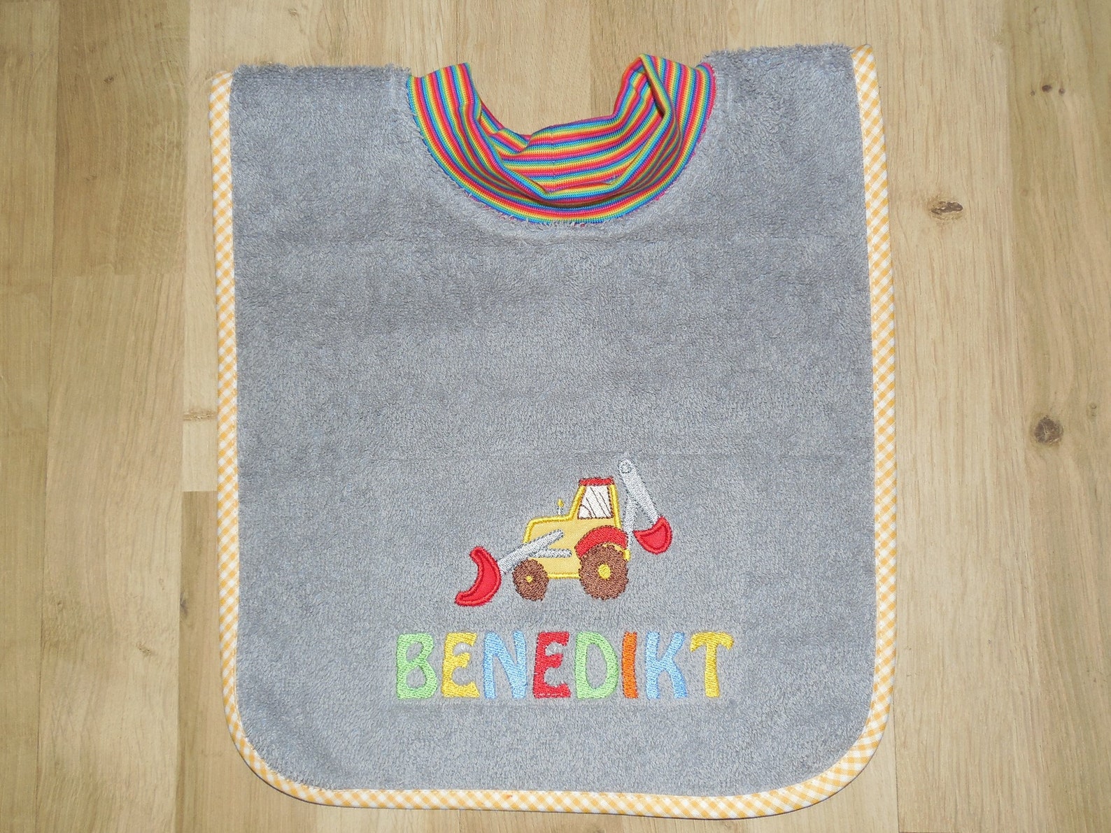 Towel Bib With Name and Embroidered Picture, Drool Bib, Pull-over Bib ...