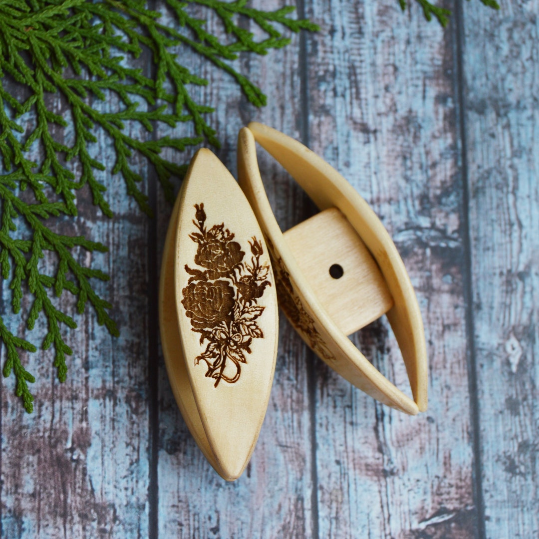 Handmade Shuttle Tatting With Wood Carving Flowers Ornament 3D Surface ...