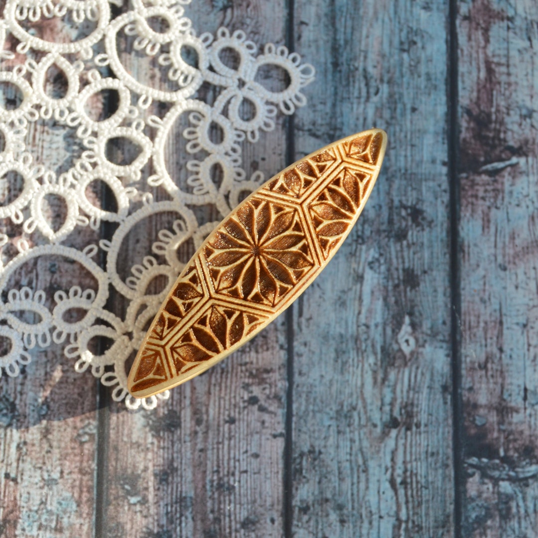 Handmade Wood Tatting Shuttle With Carving Flowers 3D Surface Floral ...