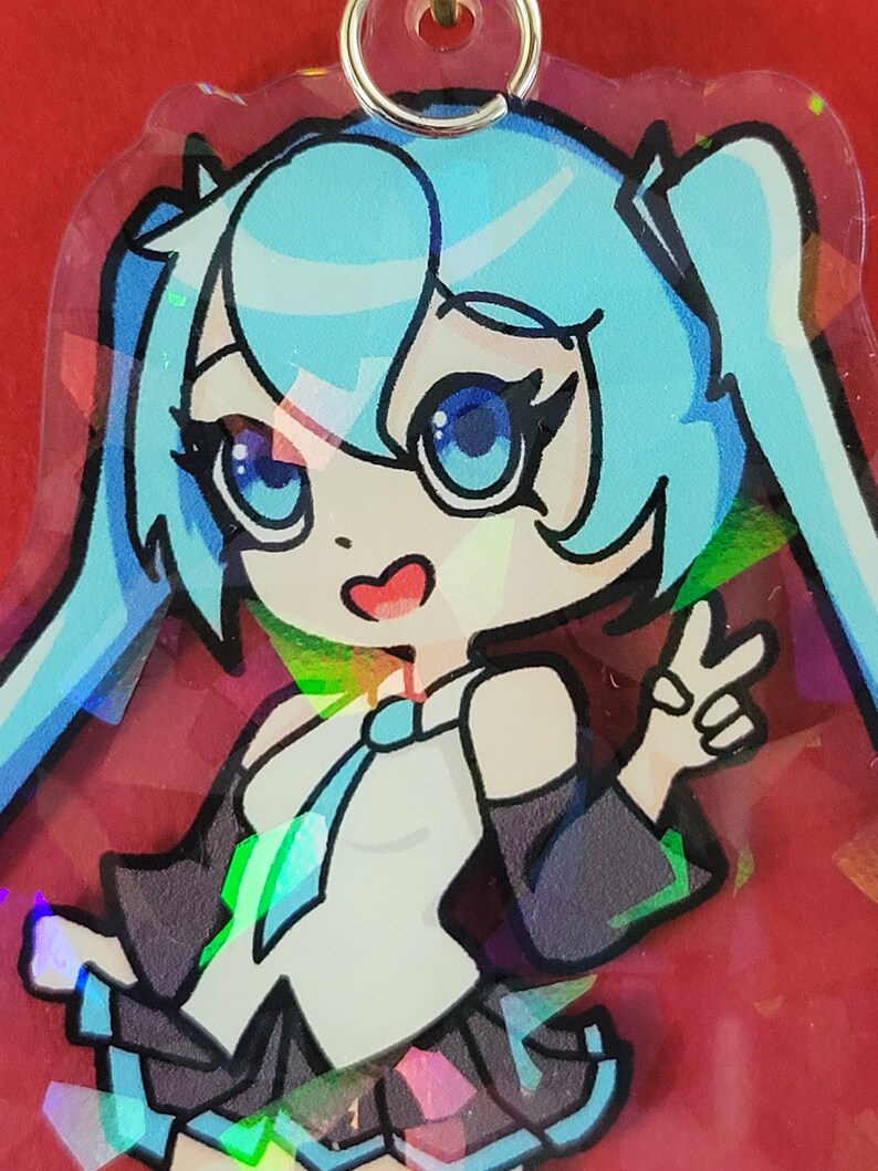 Holographic Chibi Hatsune Miku Keychain With Golden Star Shaped Clasp ...