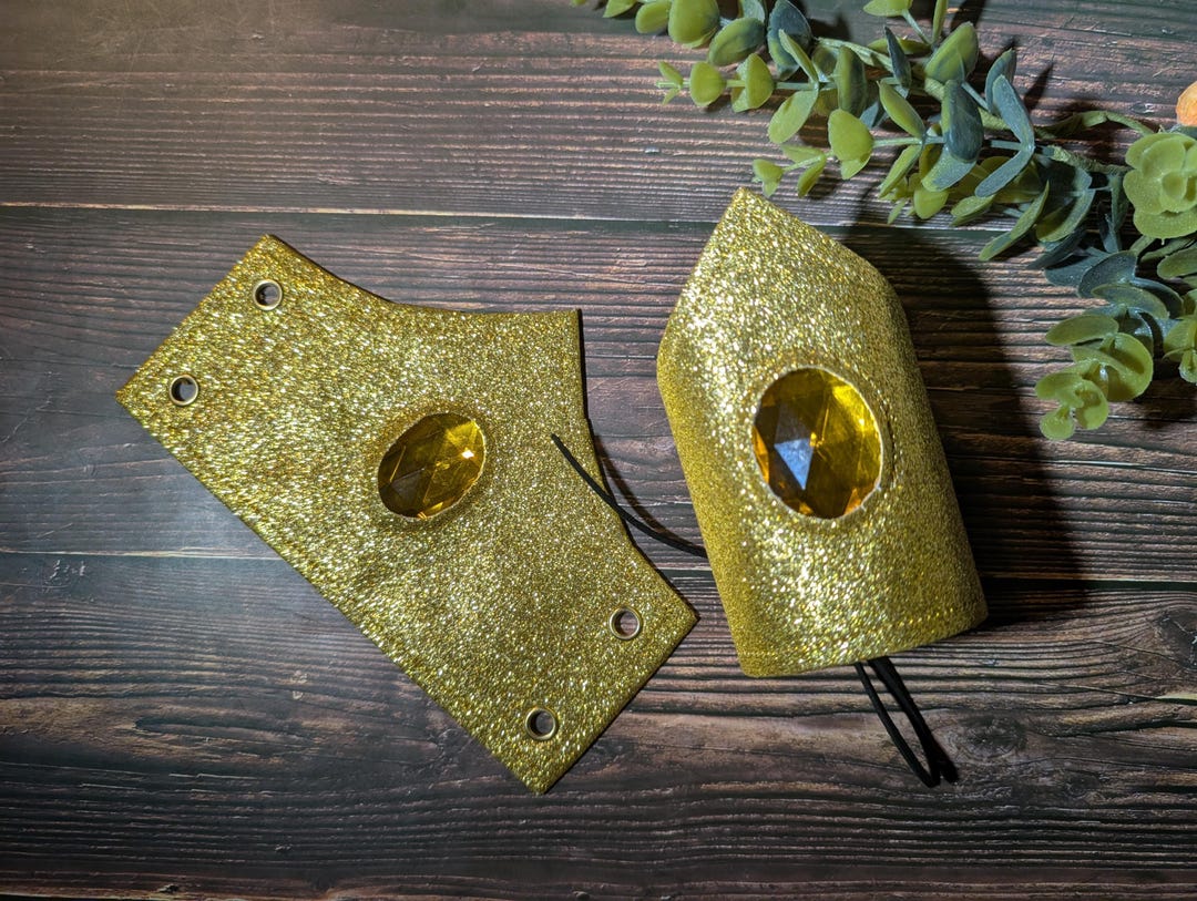 Hero Mini Bracers Handmade for Cosplay Renaissance Faire Festival ...