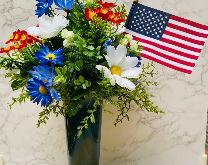 Patriotic Cemetery Vase for Gravesite With American Flag, Graveside ...