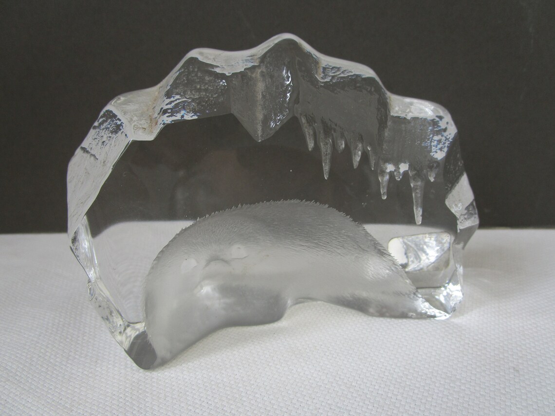 Signed Vintage Swedish Mats Jonasson Art Glass Seal Etsy Uk
