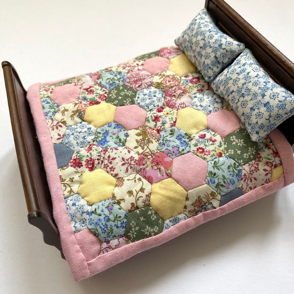 Dollhouse Quilt - Etsy