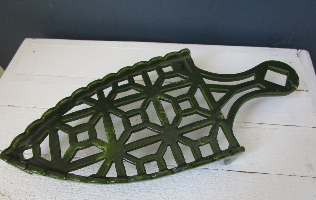 Antique Enamelled TRIVET Pot Stand Decorative Enamelled Stand Cast Iron ...