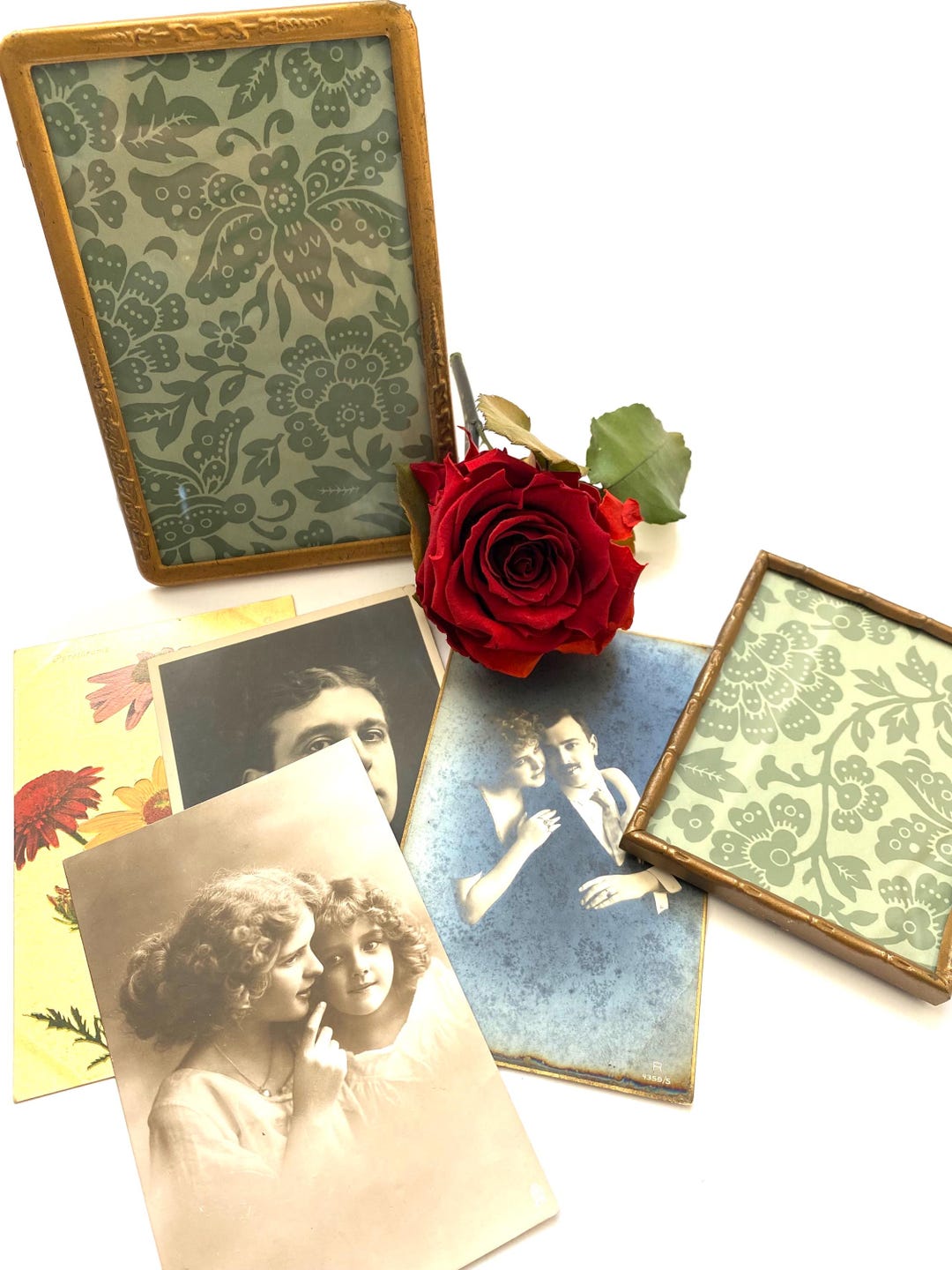 Vintage Metal PHOTO FRAMES to Stand/hang Gold Metal Frames Vintage Home ...