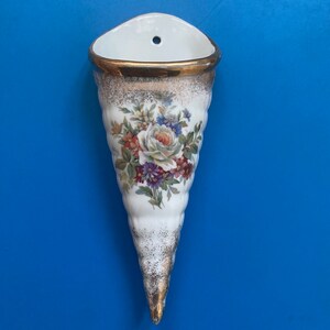Mid Century LIMOGES Gilded Porcelain Wall Pocket Castel Mark Vintage ...