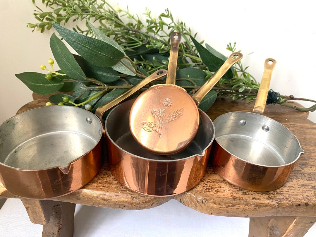 VINTAGE Copper & Brass Engraved MEASURING CUPS Nesting Cups Set of 4 ...