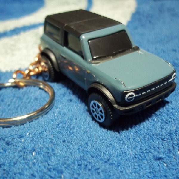 Ford Bronco Keychain - Etsy