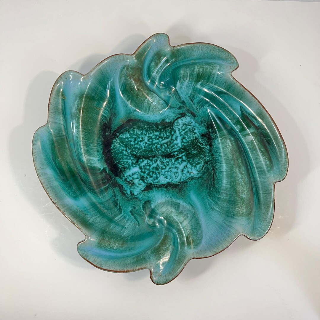 Blue Mountain Pottery Swirl Decorative Dish | BMP Canada - Etsy