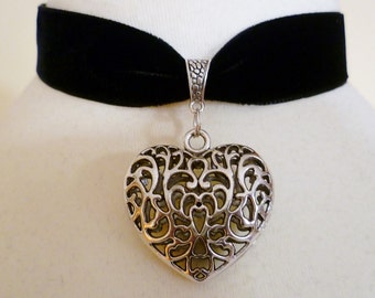 Medieval choker | Etsy