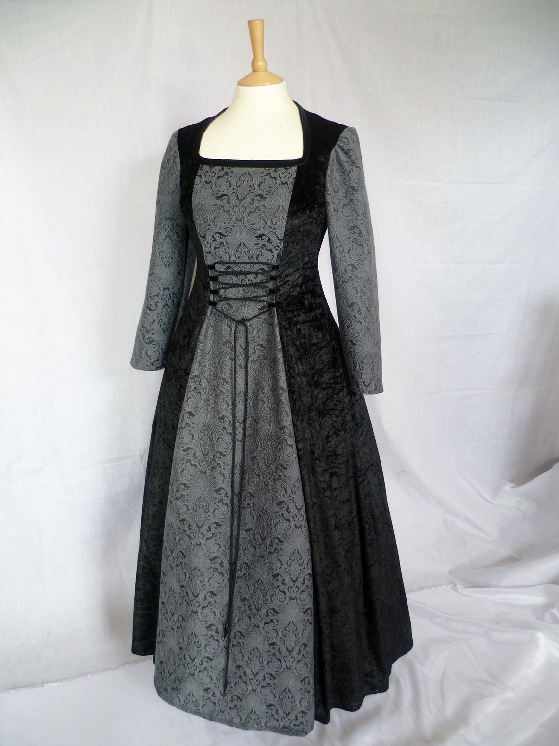 Medieval Dressrenaissance Gown Black and Grey Dress Gothic - Etsy