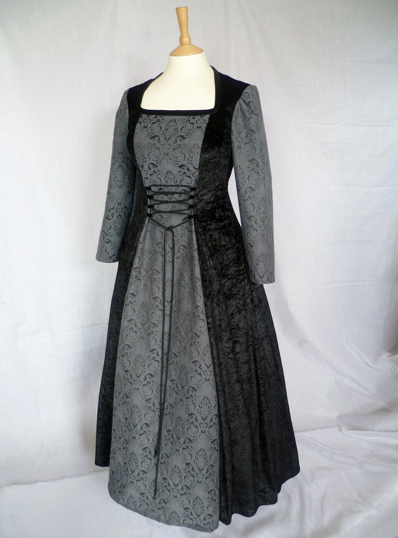 Medieval Dressrenaissance Gown Black and Grey Dress Gothic - Etsy