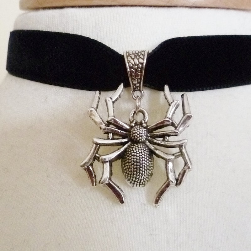 Spider Necklace - Etsy