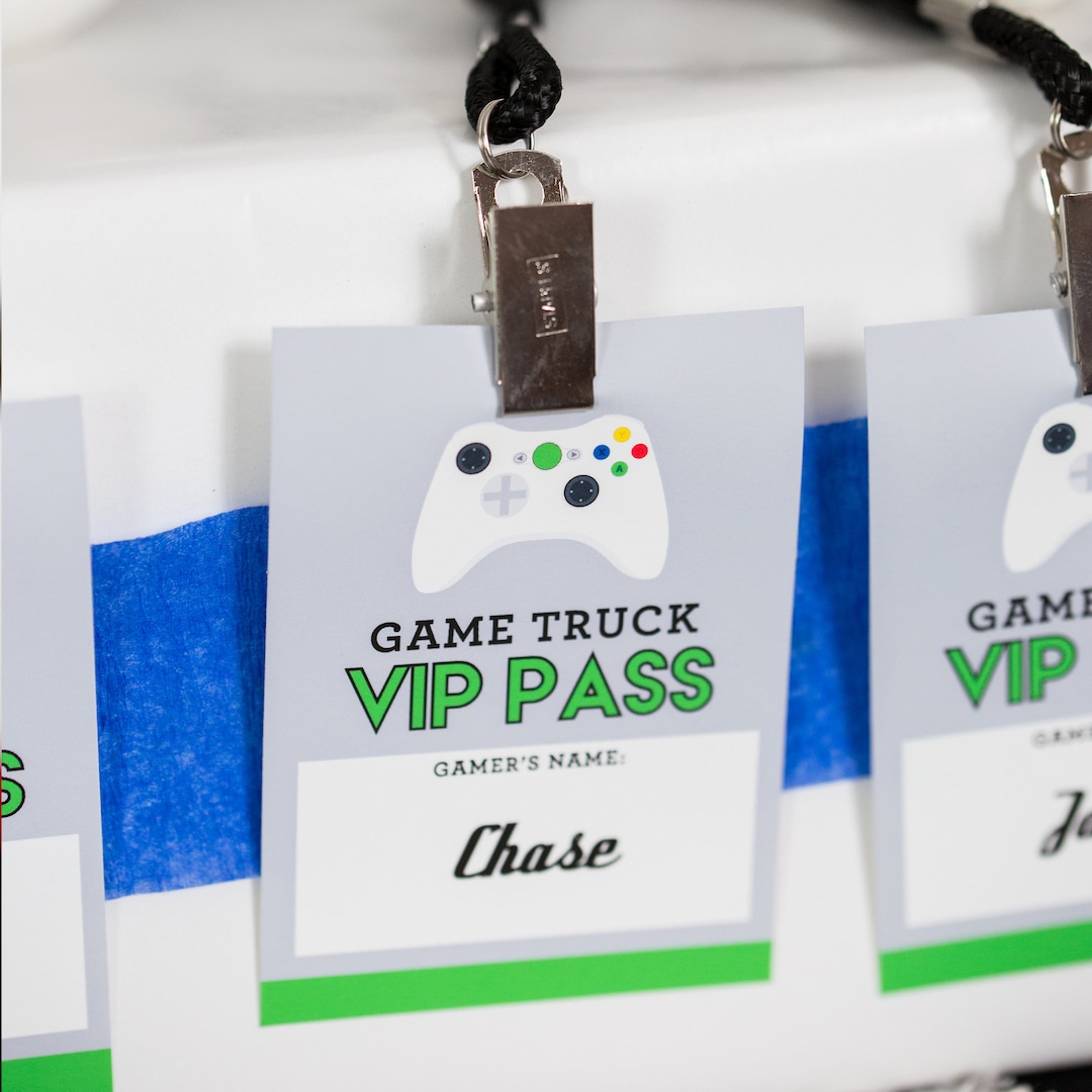 Video Game Party VIP Pass Printable Video Game VIP Pass Gamer VIP Badge ...