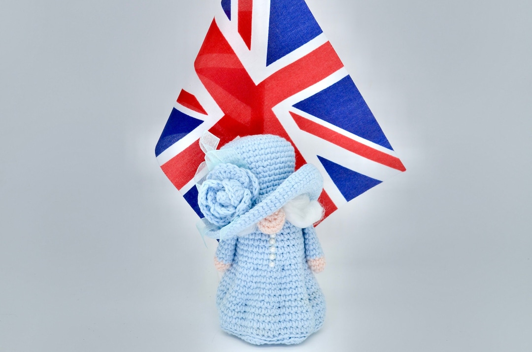 Camilla Queen Consort of the United Kingdom Gnome Сrochet Pattern ...