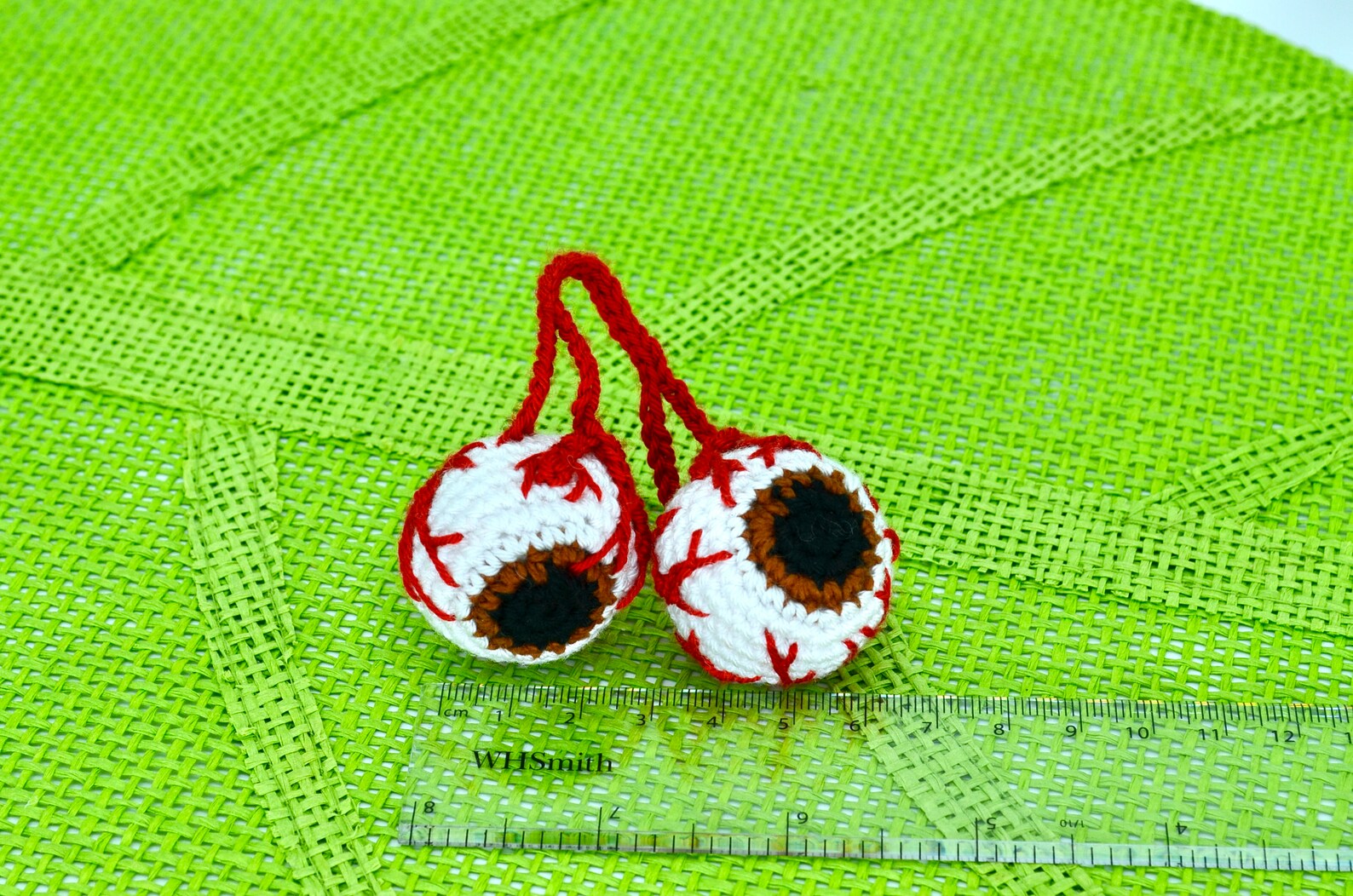 Crochet Eyeball PATTERN, Amigurumi Crochet Eyeball Keychain PATTERN ...