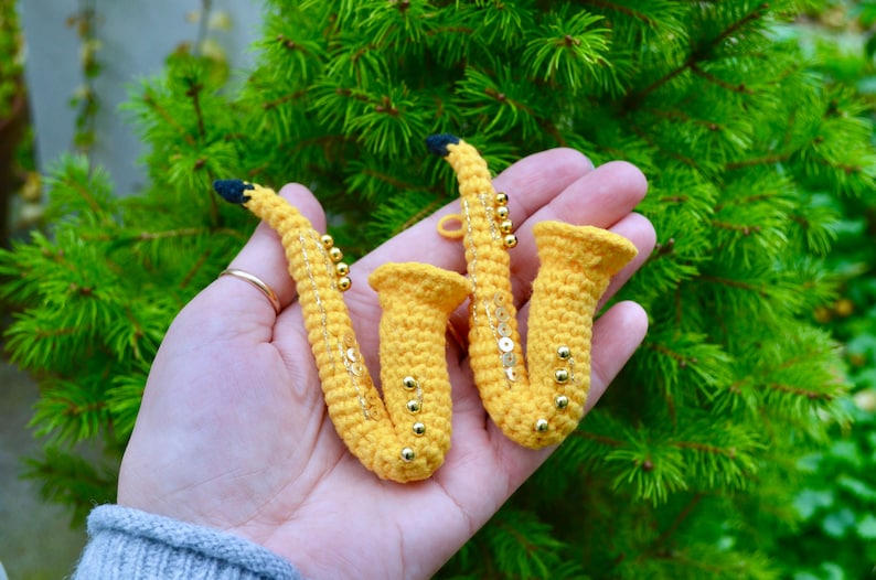 Saxophone Crochet Pattern, Crochet Christmas Ornament Pattern ...