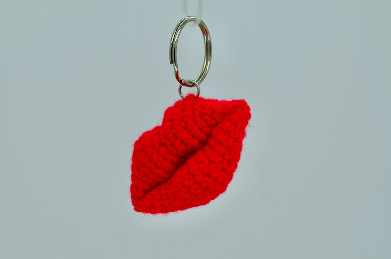 Crochet Lips Keychain PATTERN Amigurumi Crochet Red Lips - Etsy