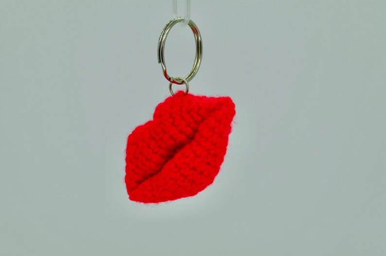 Crochet Lips Keychain PATTERN Amigurumi Crochet Red Lips - Etsy