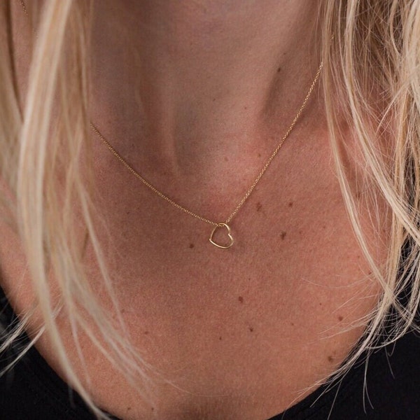 Gold Open Heart Necklace - Etsy