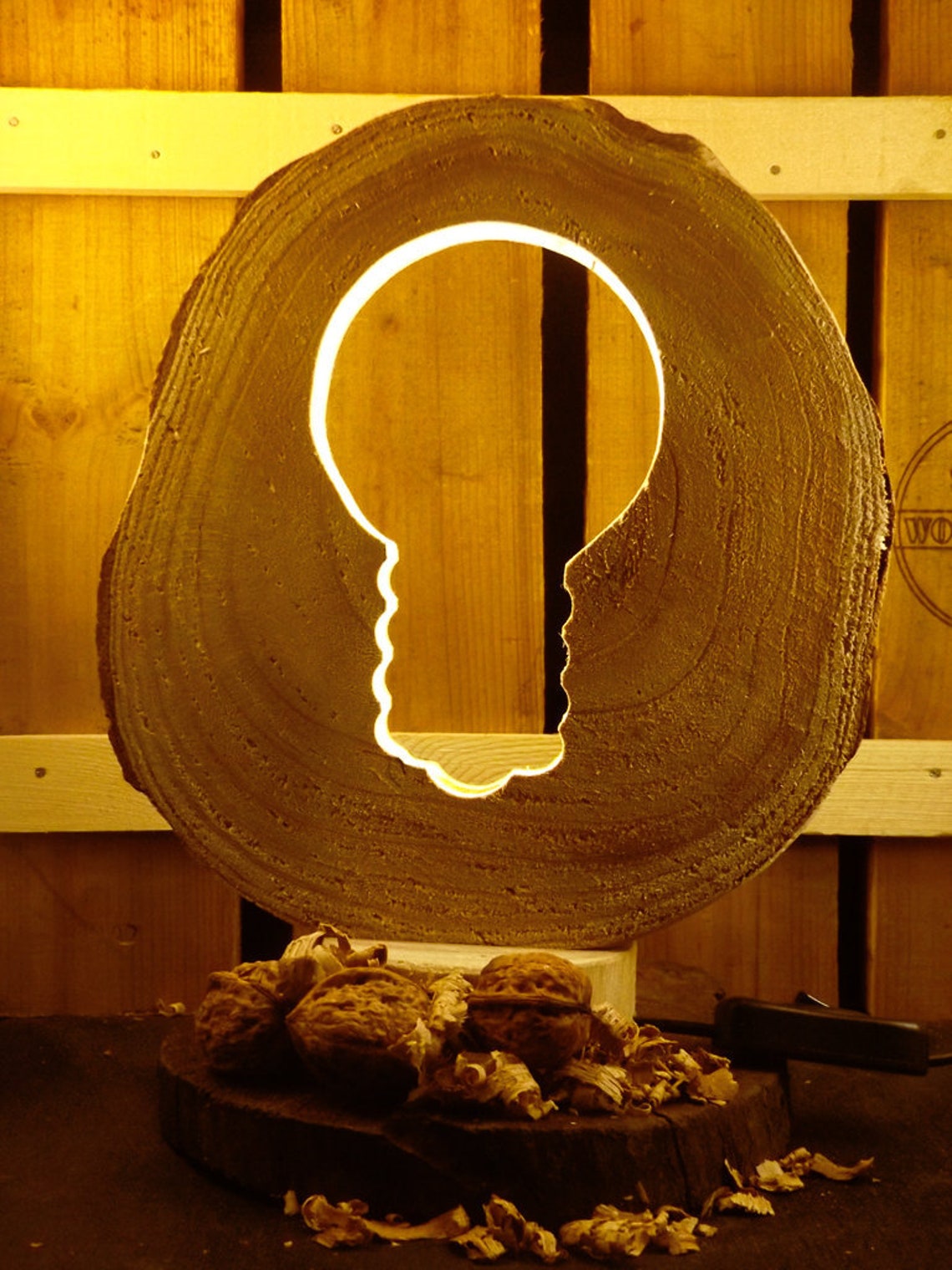 Minimalistic Design Light Bulb in Wooden Disk. Natural - Etsy