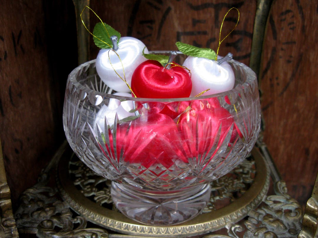 Apple Decorations, Red Apples, Christmas Baubles, Vintage Christmas ...