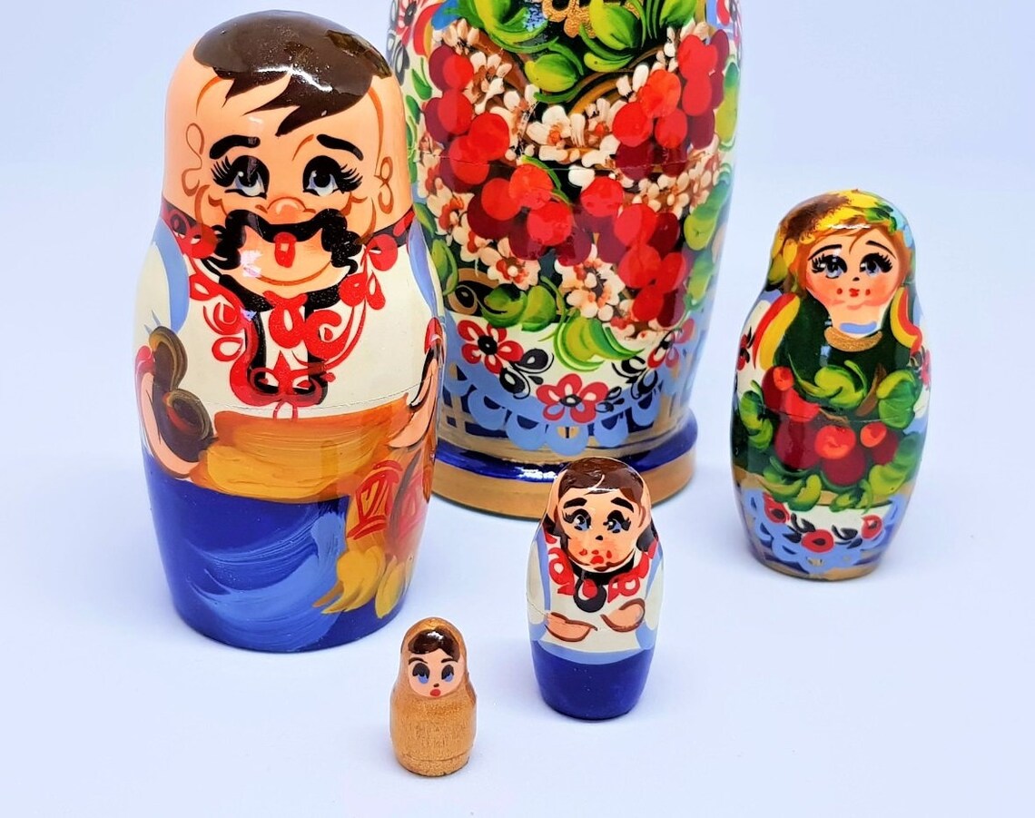 Nesting Dolls Ukrainian Family Matryoshka 5 Pcs Height 16 Cm./6.5 Inch ...