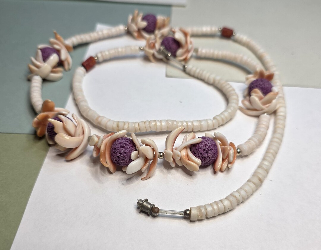 Vintage Small Beaded Carved Shell Necklace - Etsy