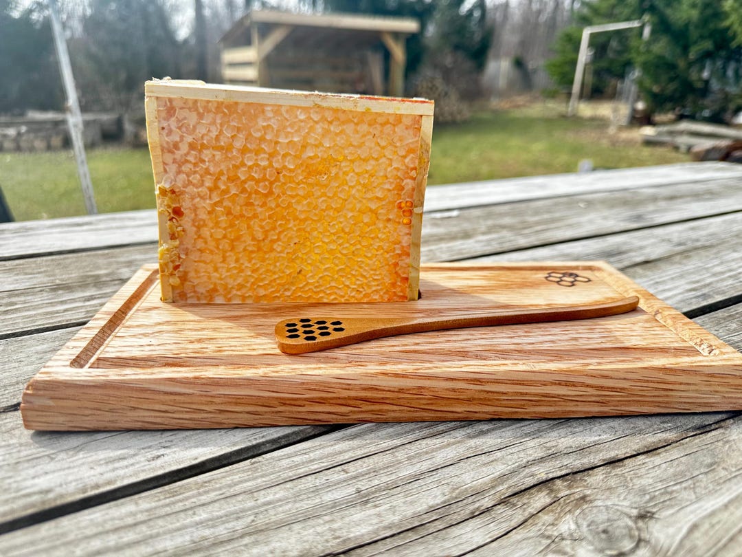 Raw Honeycomb Charcuterie Board Gift - Large Comb Honey 13-16 Oz With ...