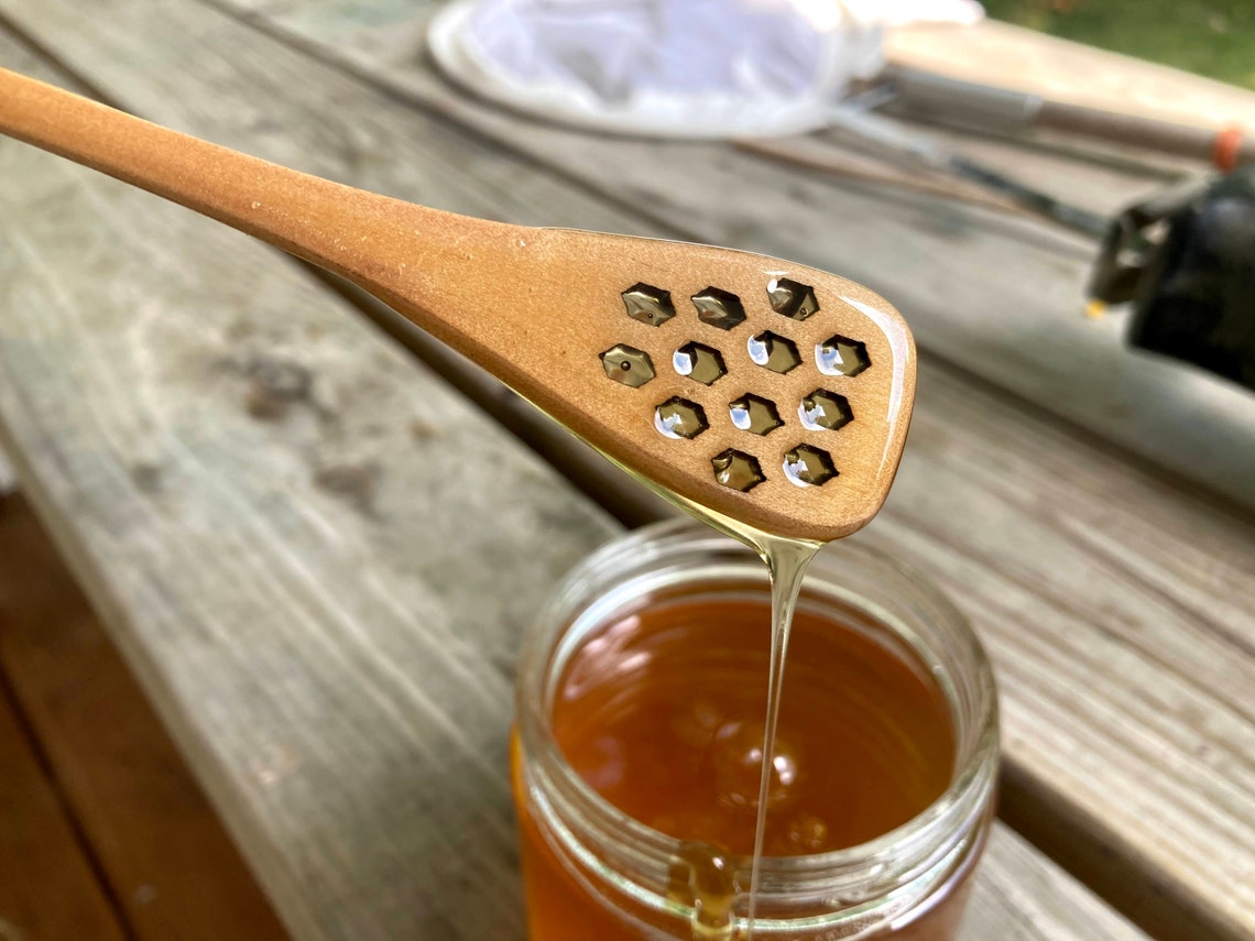10 honey dippers with honeycomb pattern wooden honey dipper | Etsy