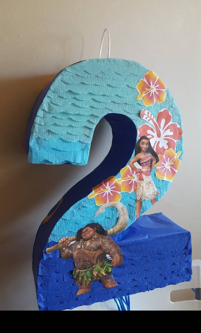 Number pinata inspired by Moana