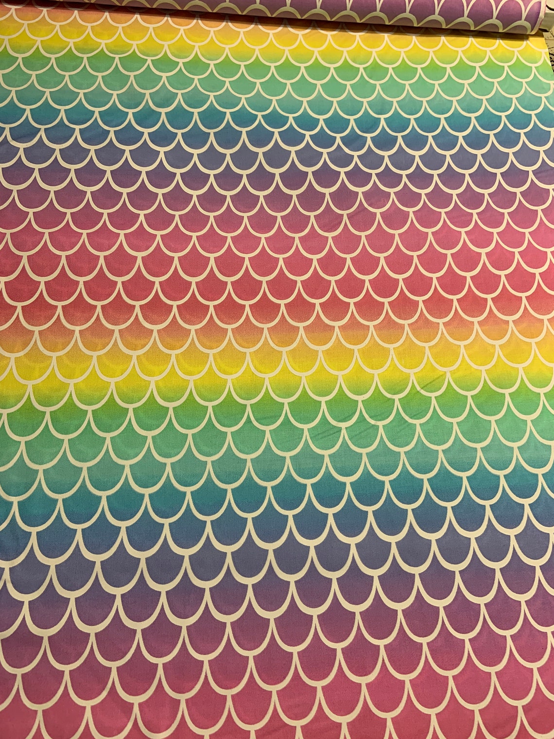 Rainbow Colored Mermaid Scalesone Continuous Cut 1/2 Yard - Etsy