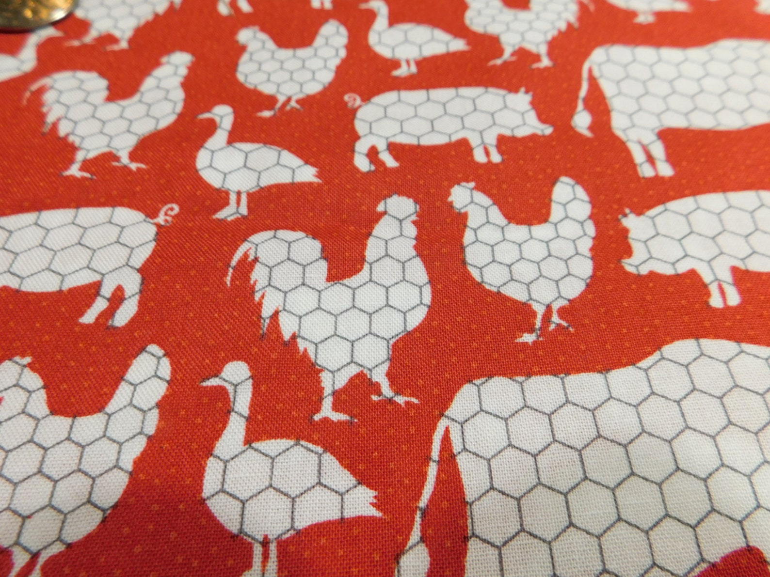 Chicken Wire Farm Animals on Red-fabric is Sold by the Half - Etsy