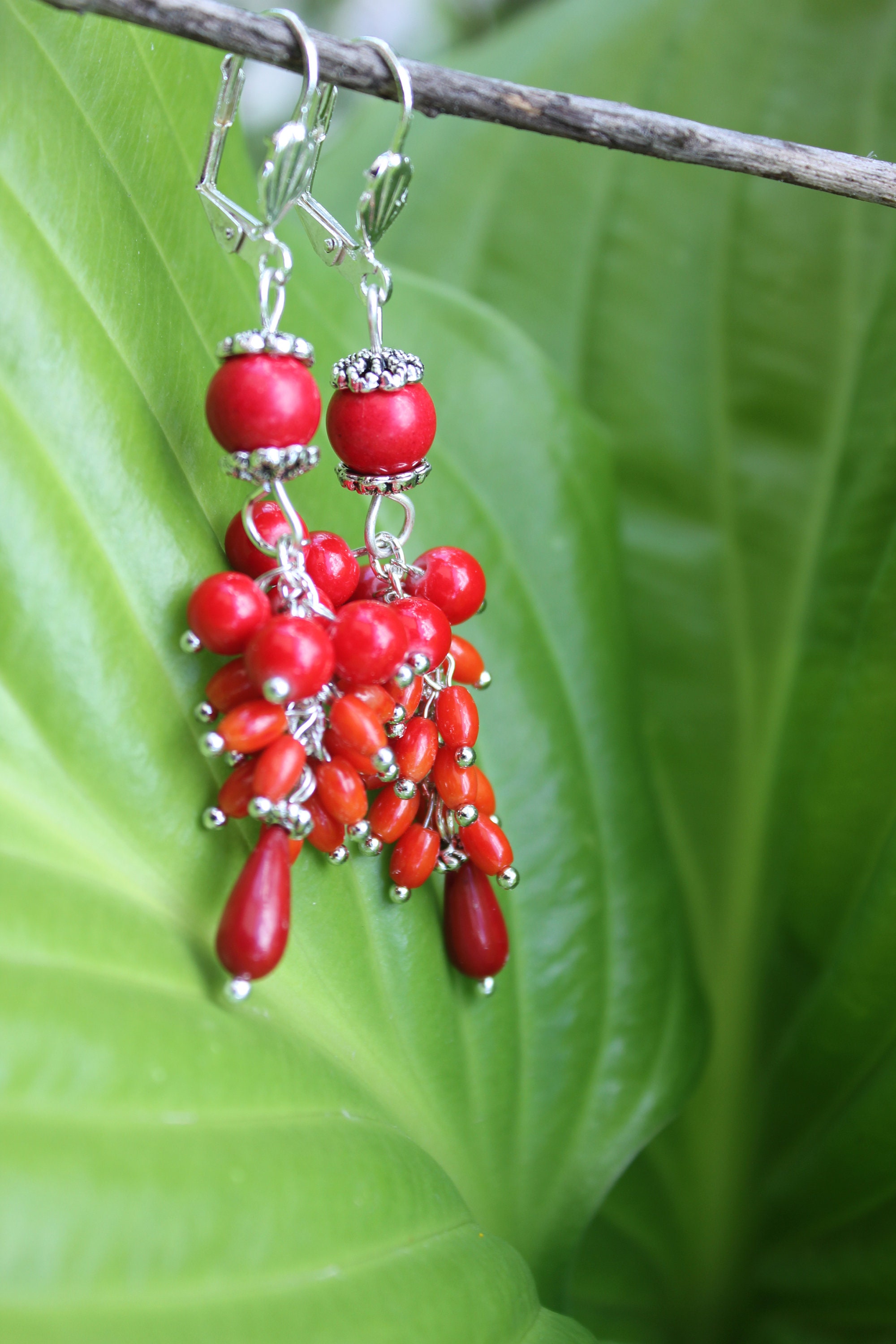 Cadeau de boucles doreilles de déclaration de corail rouge de Saint ...