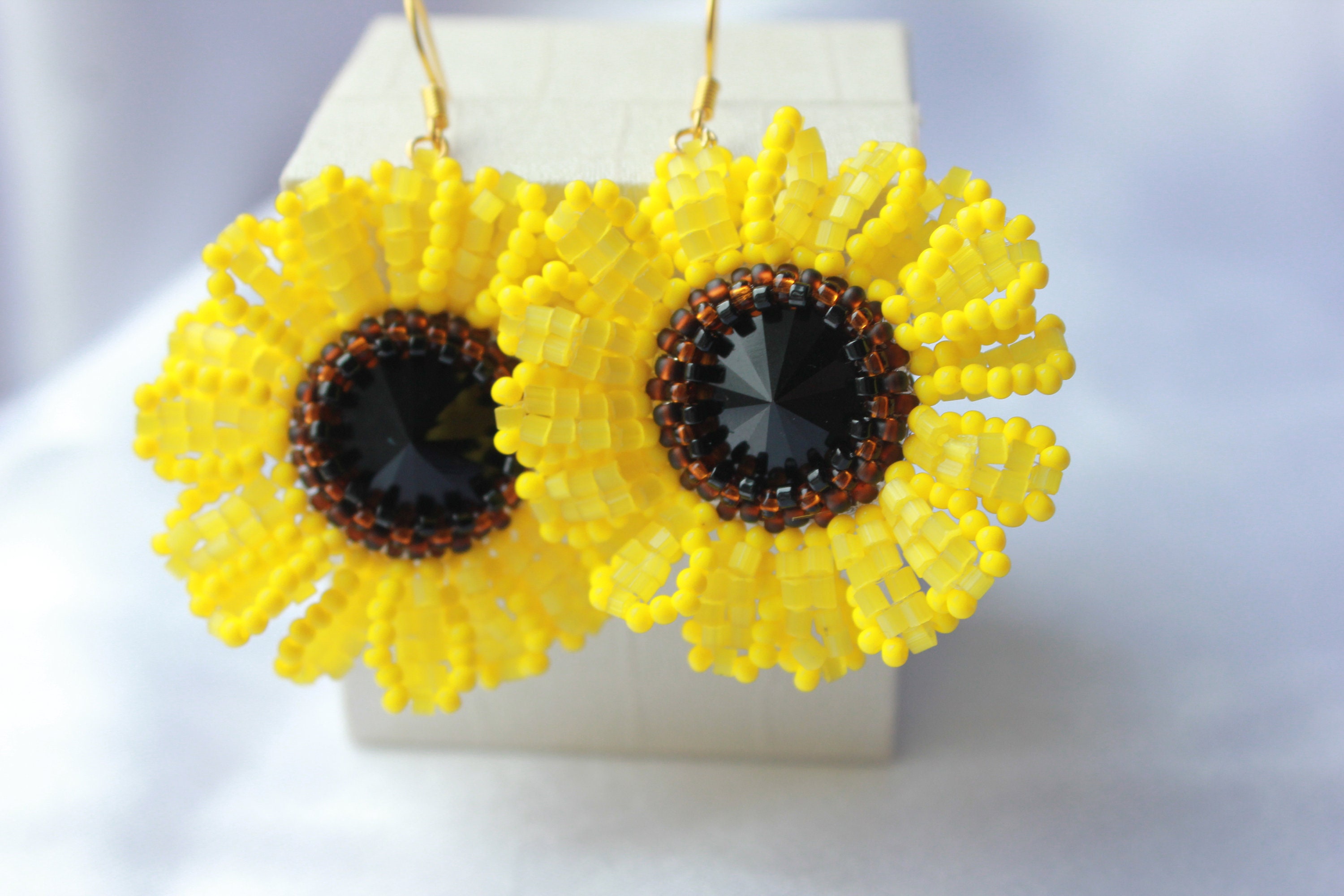 Boucles Doreilles Tournesol Boucles Doreilles En Perles De Graines Boucles Doreilles Perlées