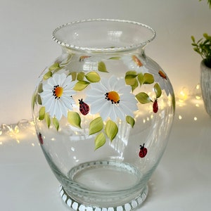 Painted Vase White Daisy Cute Ladybugs, Glass Flower Vase, Housewarming ...